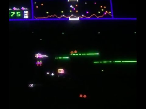 Williams Defender arcade game - 819K - no smart bombs used - YouTube