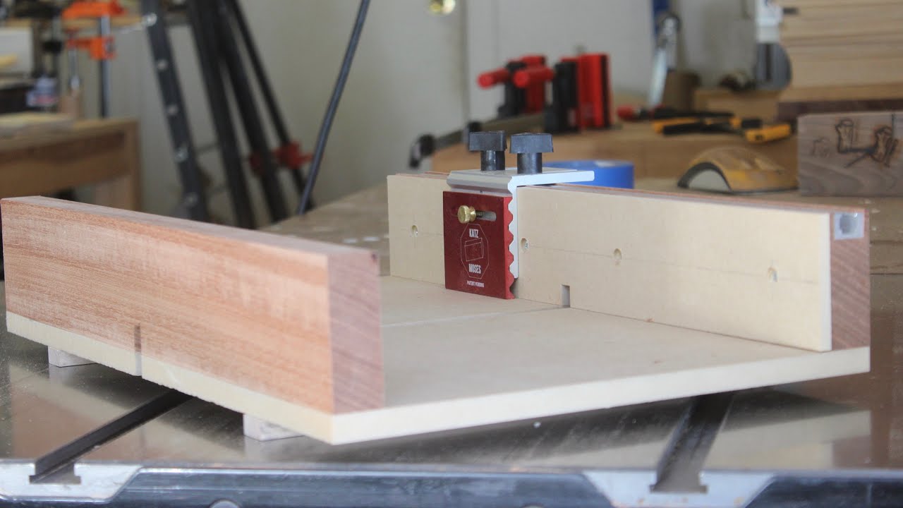 Making a Mini Crosscut Sled for Dados - YouTube