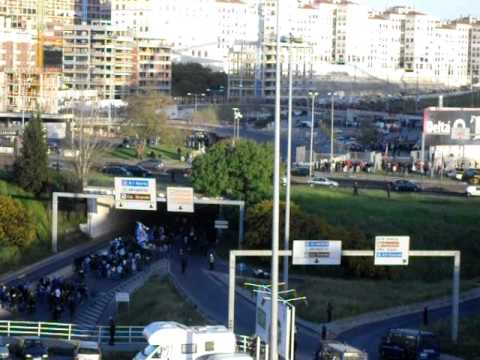 SLB-FCP em 03/03/2011 (Chegada da claque do Porto ao Estádio do Benfica ...
