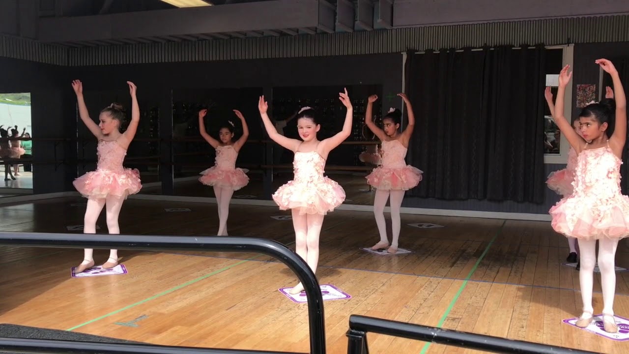 Isla's Final Dance Performance - YouTube