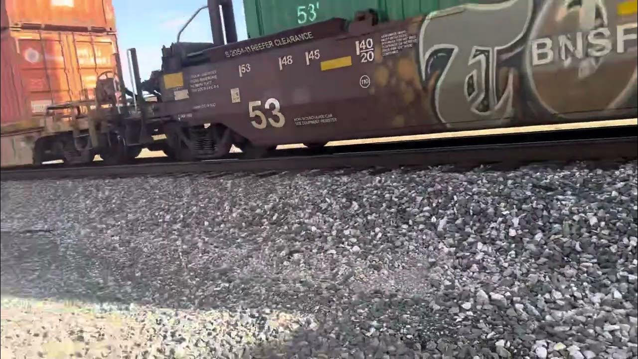 NS #4225 leads EB Z-Train thru Millsap, TX within 5 mins of the last - YouTube