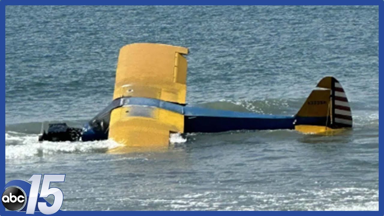 Banner plane crashes into ocean in Myrtle Beach - YouTube
