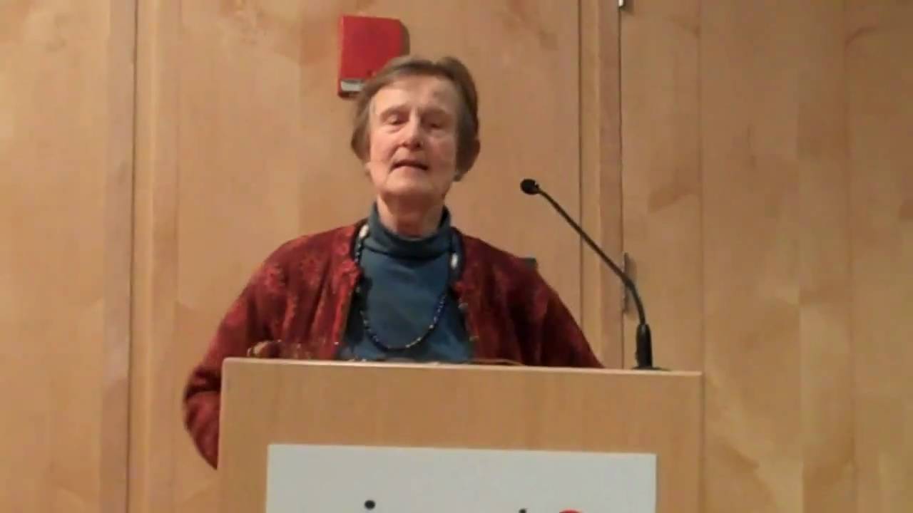 Former Wellesley President Nan Keohane on Barbara Bush - YouTube