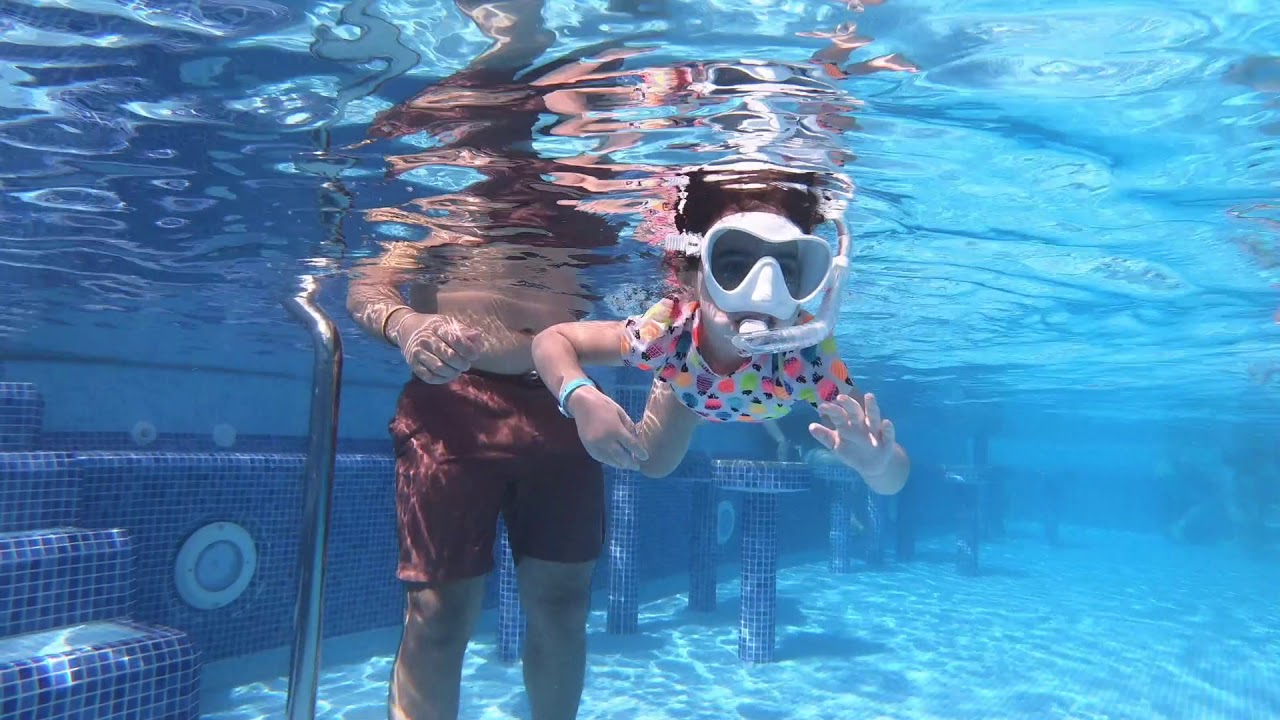 Renee's First Pool Snorkel - YouTube