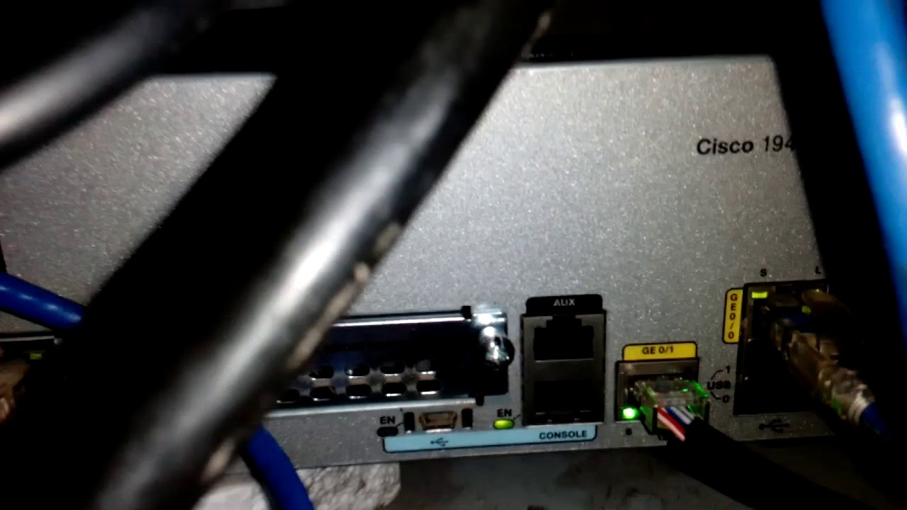 Cisco 1941 router series.ehwic 1 port changed - YouTube