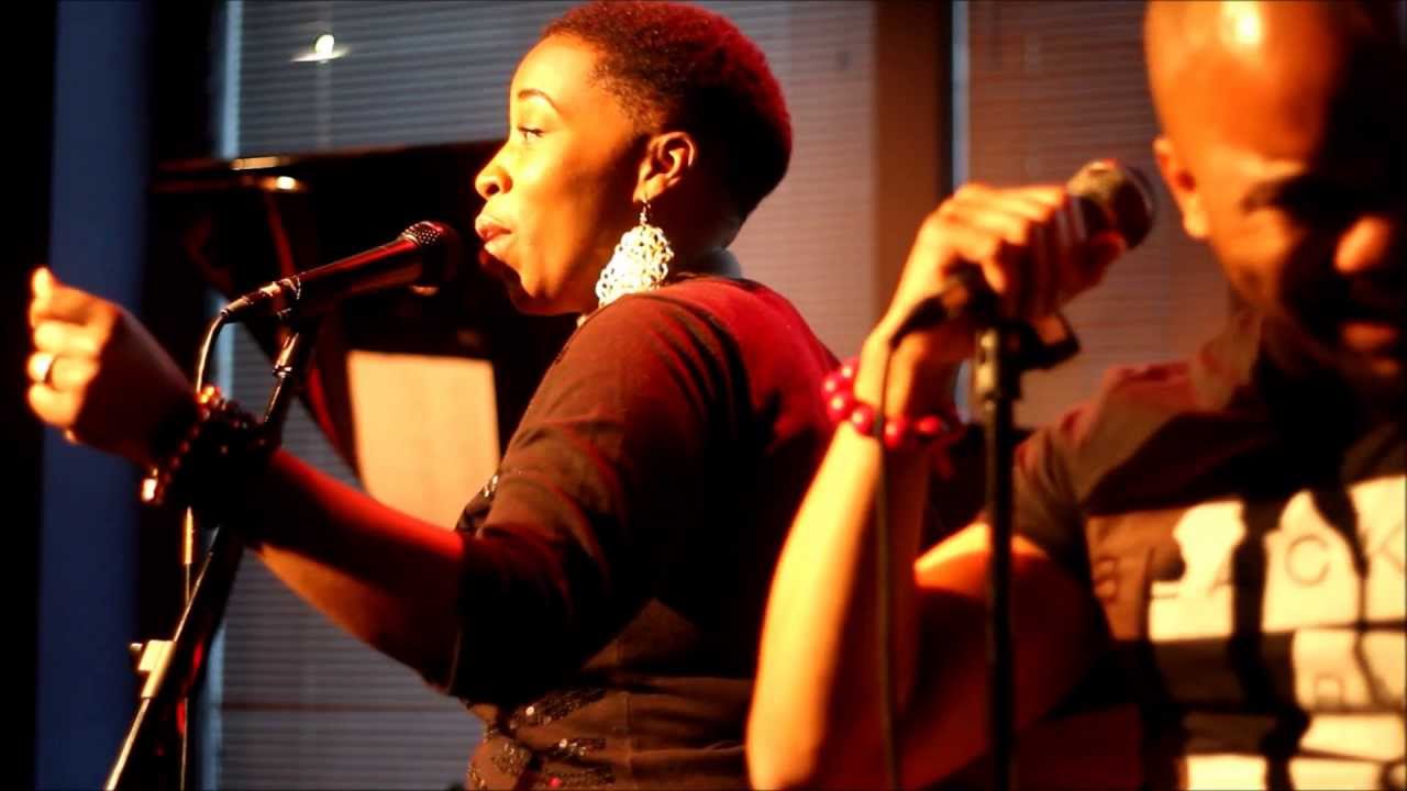 D'Monet performs Groove With You - YouTube