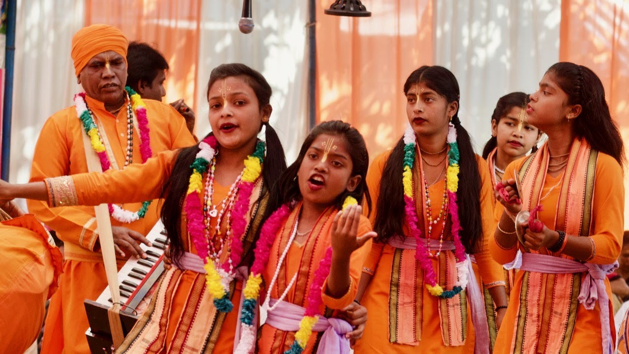 Wonderful dancing and singing by Sri Balak Sampradaya | Bangla Nam ...