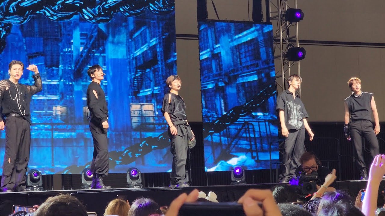 230820 JUST B - Get Away @ KCON STAGE | KCON LA 2023 Day 3 [4K Fancam ...