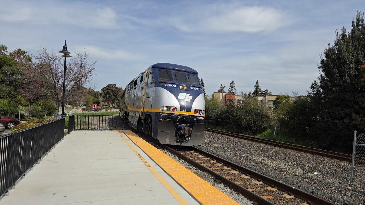 Amtrak Capitol Corridor #541 at Fremont Station with CDTX #2002 F59PHI ...