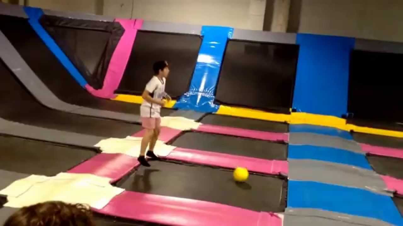 Bounce at Melbourne dodgeball - YouTube