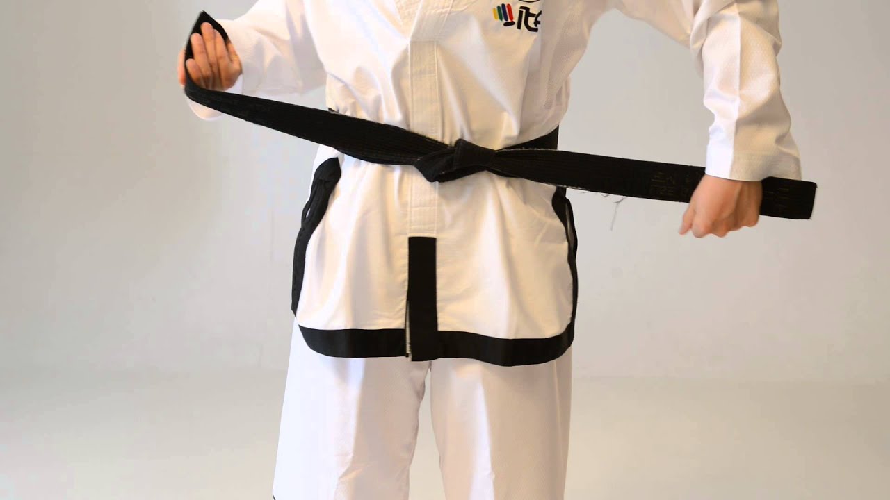 Hvordan knyte beltet i NTN Taekwon-Do - YouTube