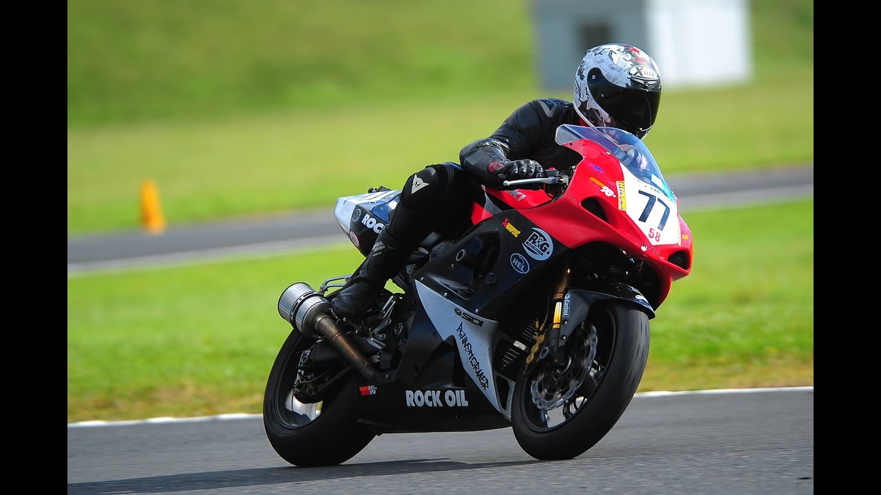 Bedford Autodrome track day 07/10/2014 - YouTube