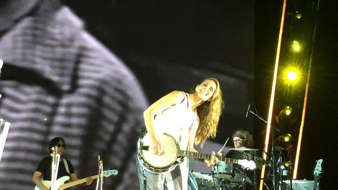 Dixie Chicks..Glasgow 3/5/16..Goodbye Earl - YouTube