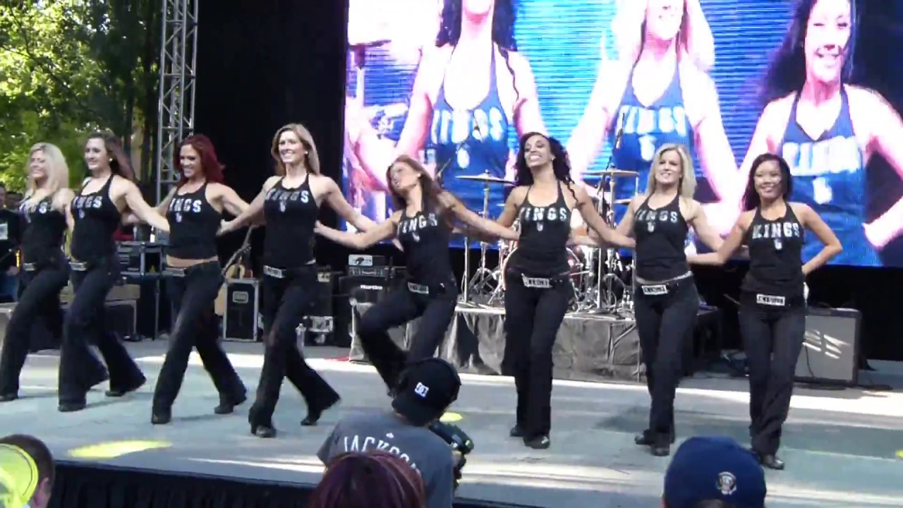 Sacramento Kings Dancers at the Kings Rally, 5-10-11 - YouTube