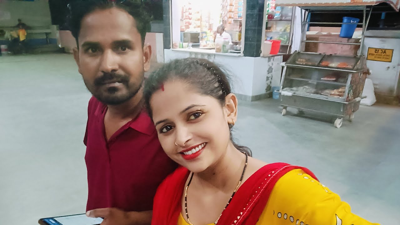 Reena Raj is live h sabhi ka welcome hai - YouTube