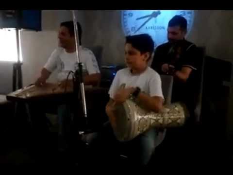 Yunus Çamlı (kanun , keman ve darbuka )