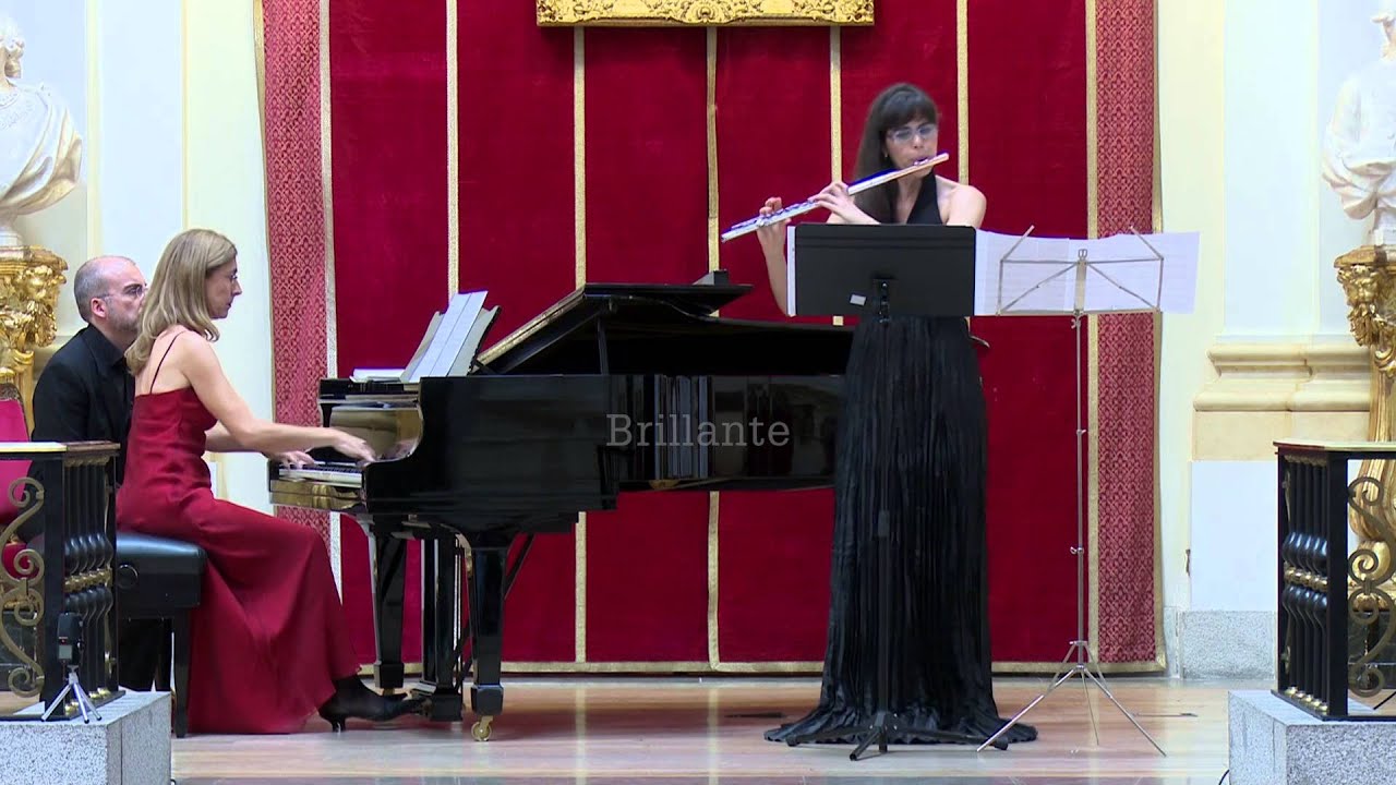 Sonia Megías DÚO BARILE VERNA - YouTube