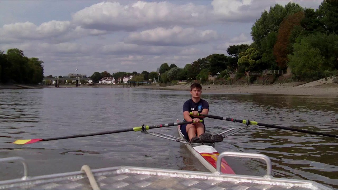 sculling courses at Tideway Scullers School - YouTube
