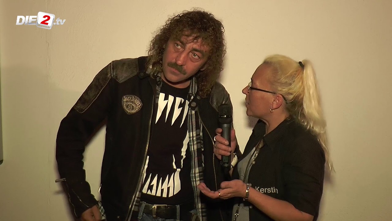 Interview mit Martin Rose (Wolfgang Petry Double) in Düsseldorf - YouTube
