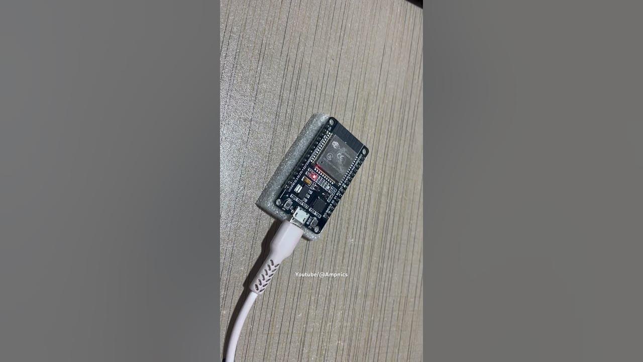 ESP32 On board led blinking - YouTube