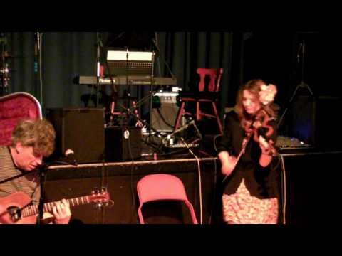 Dark eyes + Czardas - Susan Moate & Bob Taylor - YouTube