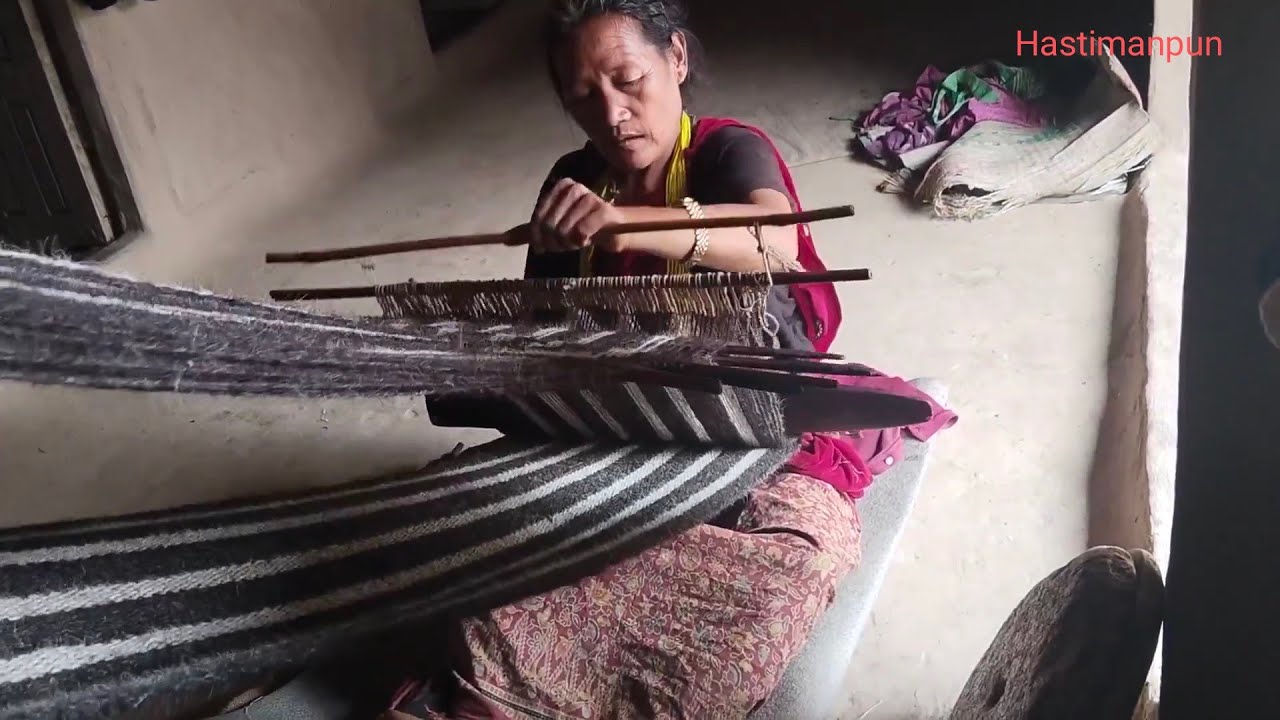 Weaving Sheep's Woolen Cloth || Traditional Handicraft - YouTube