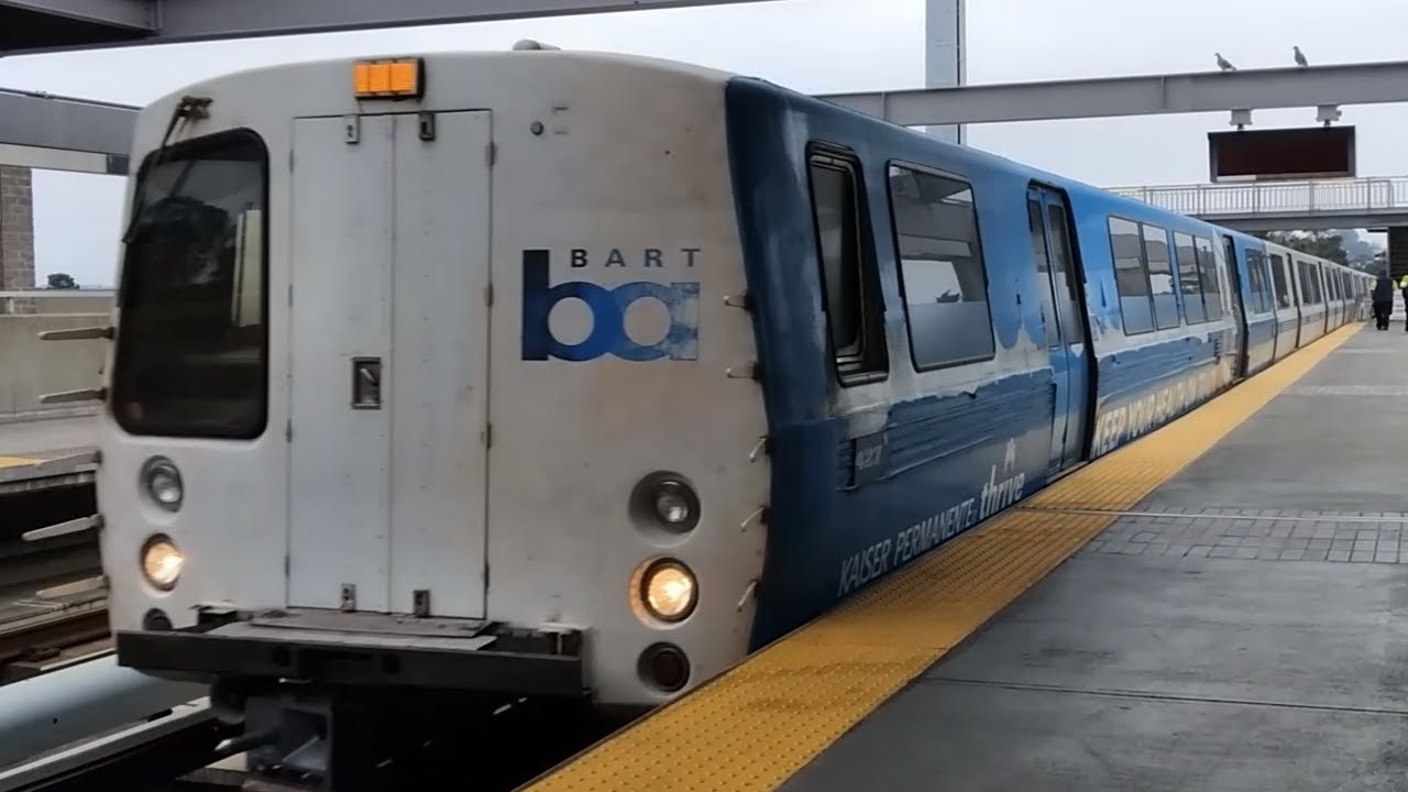 BART 1973 Rohr B2 Car #1579 on the Green Line - 9-Car Legacy Fleet ...