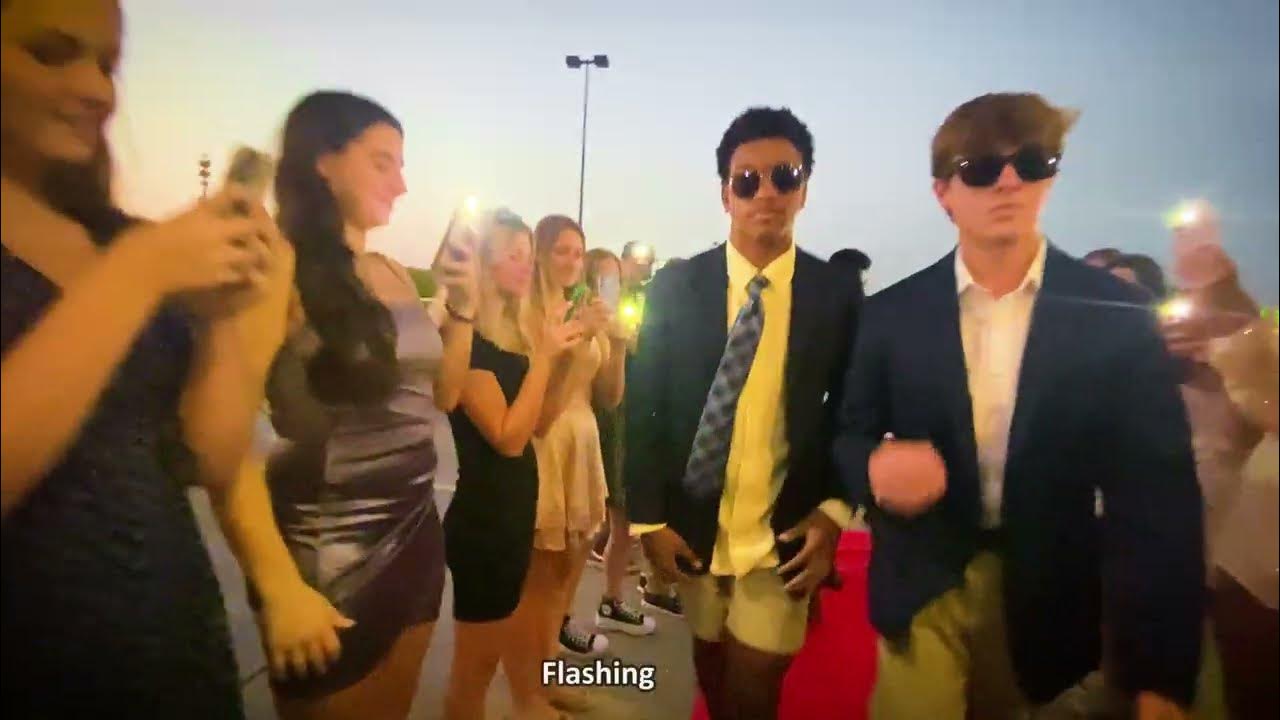 Sophomores Flashing Lights Parody BBS - YouTube