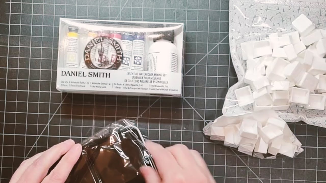 Daniel Smith Essentials Mixing Set Watercolor Paint Review, Palette ...