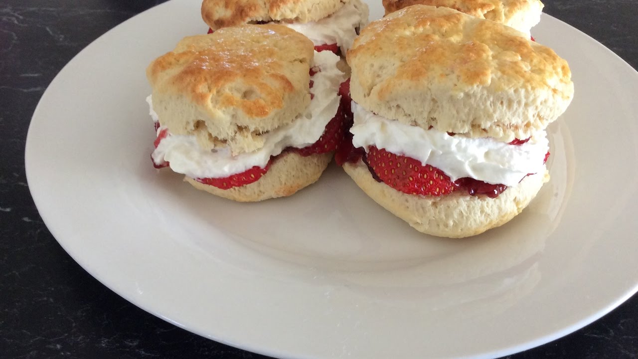 HOW TO MAKE SCONES EASY RECIPE FOR KIDS BY A KID - YouTube
