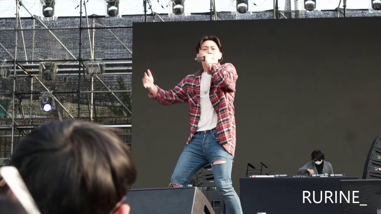 DPR LIVE 디피알라이브 KNOW ME 라이브 영상 IN 위즈칼리파 내한공연 - YouTube