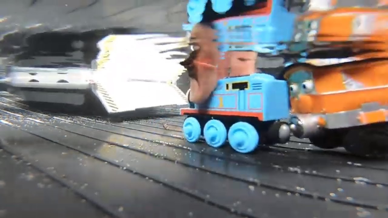 Thomas falling in water~Part 2 Chuggington Train Underwater NO Fire ...