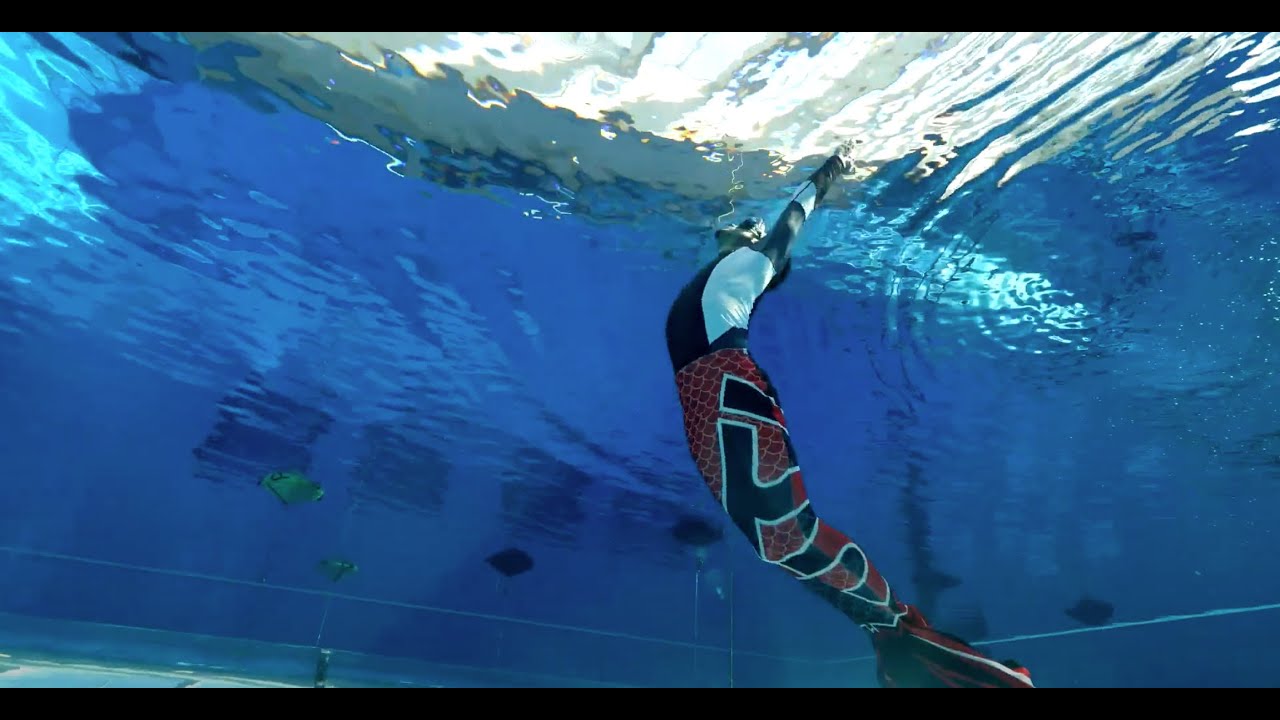 Buoyant ascent pose front | Mermaid Skills - YouTube