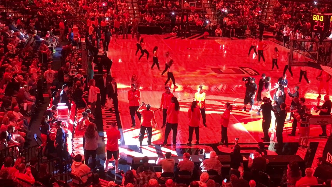 CT Sun starting lineup Introductions! - YouTube