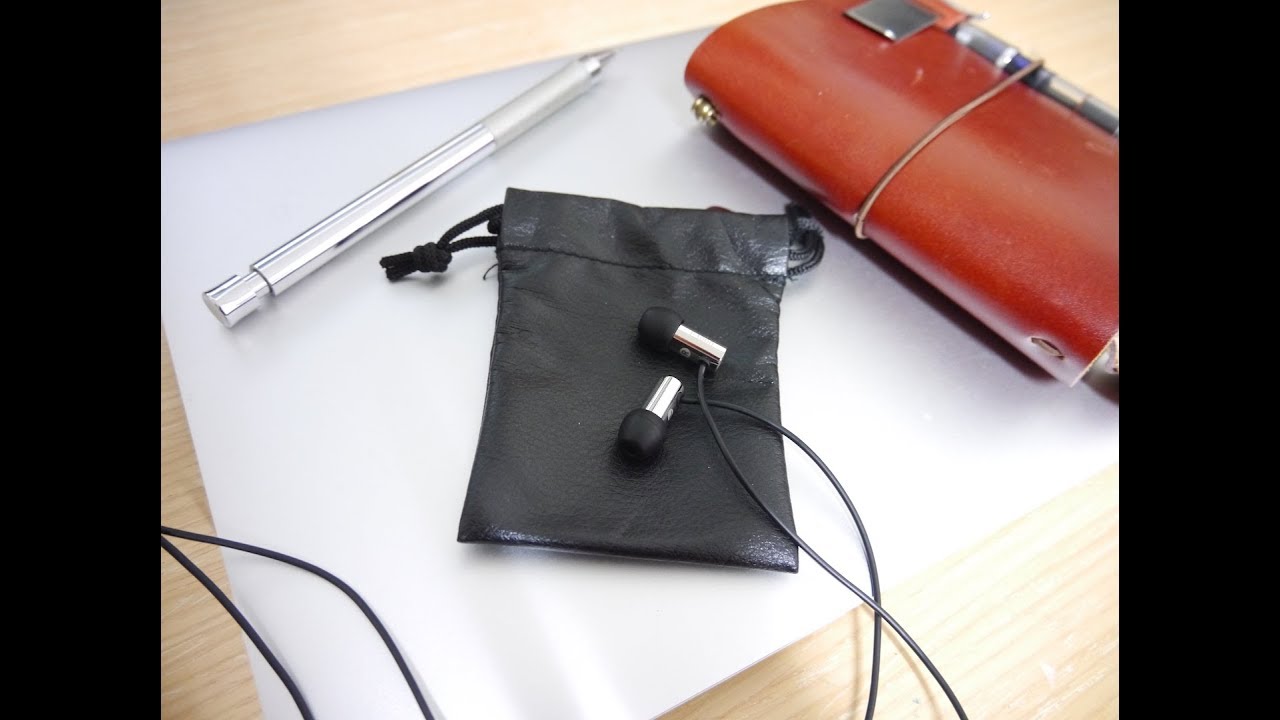 Final E3000C 來自日本 超美型 入耳式耳機 - YouTube