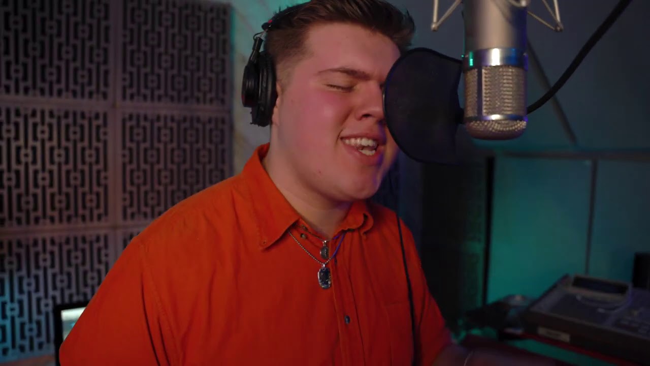 Livingston - Superkid (One Take Acoustic) - YouTube