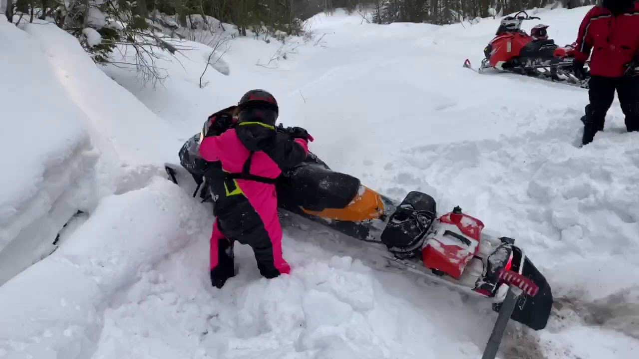 2020 Michigan snowmobiling vid 1 - YouTube