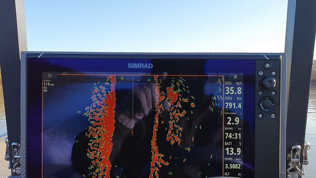 Simrad 4G broadband radar - YouTube