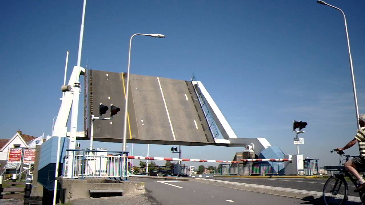 Vijfgatenbrug, Hydraulische ophaalbrug Ter Aar - YouTube