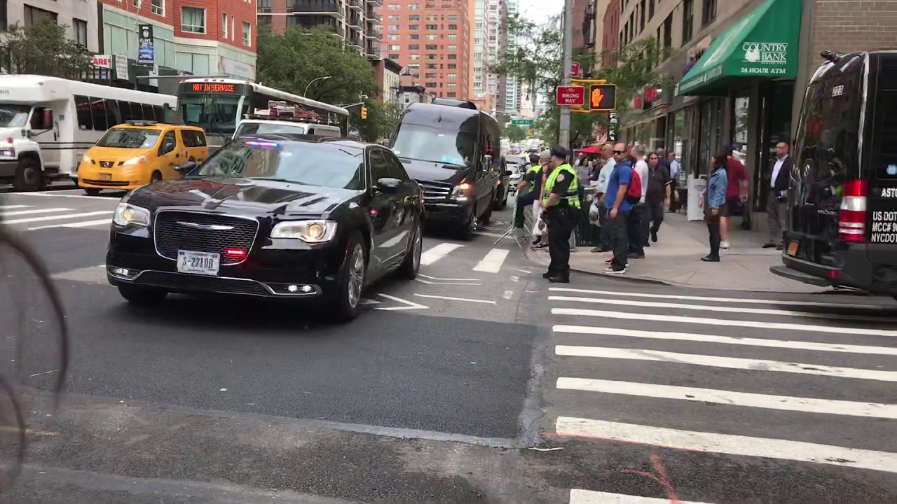 NYPD & DIPLOMATIC SECURITY SERVICES ESCORTING DIPLOMATS IN MIDTOWN ...