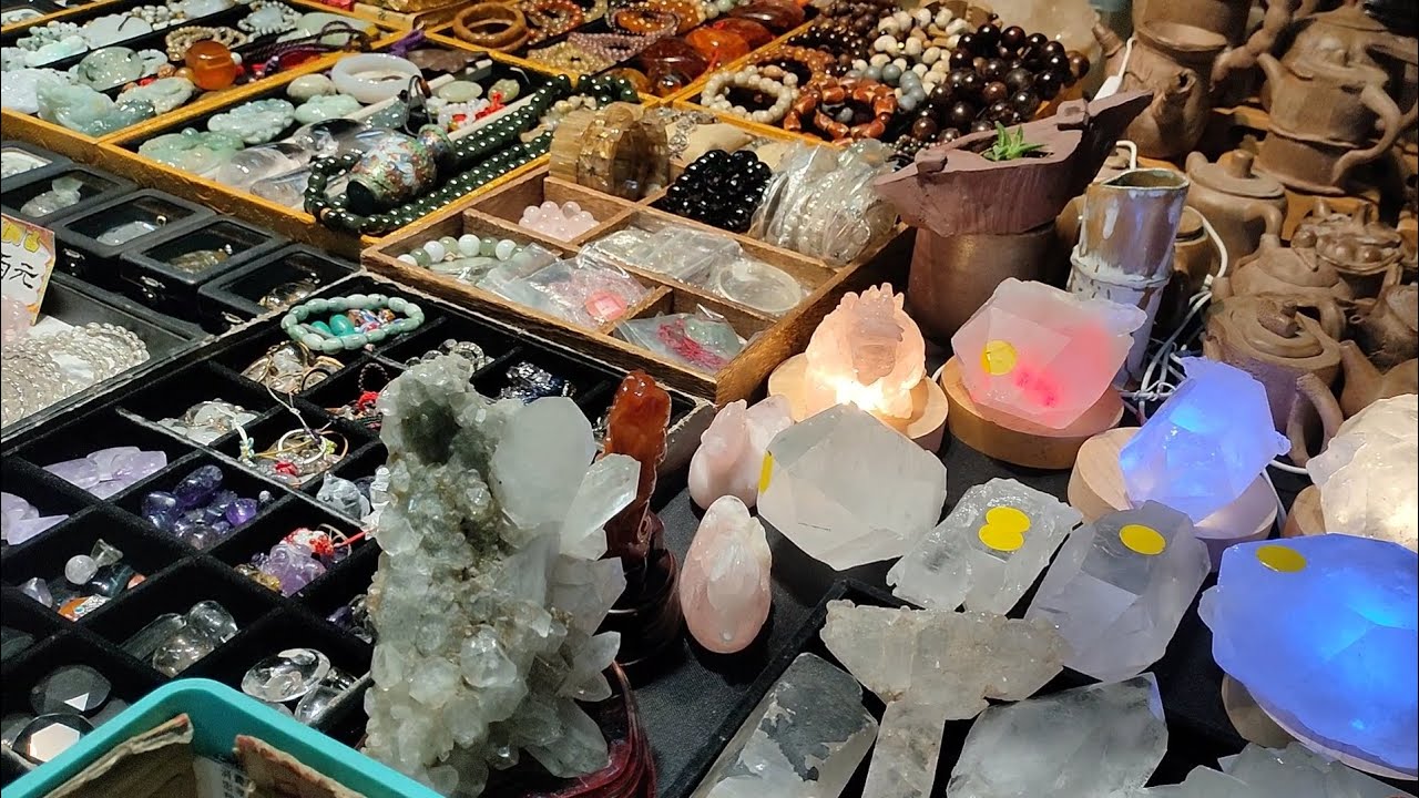Cheap and real gemstone market in Taiwan #jade#gemstonejewelry#gemstone ...