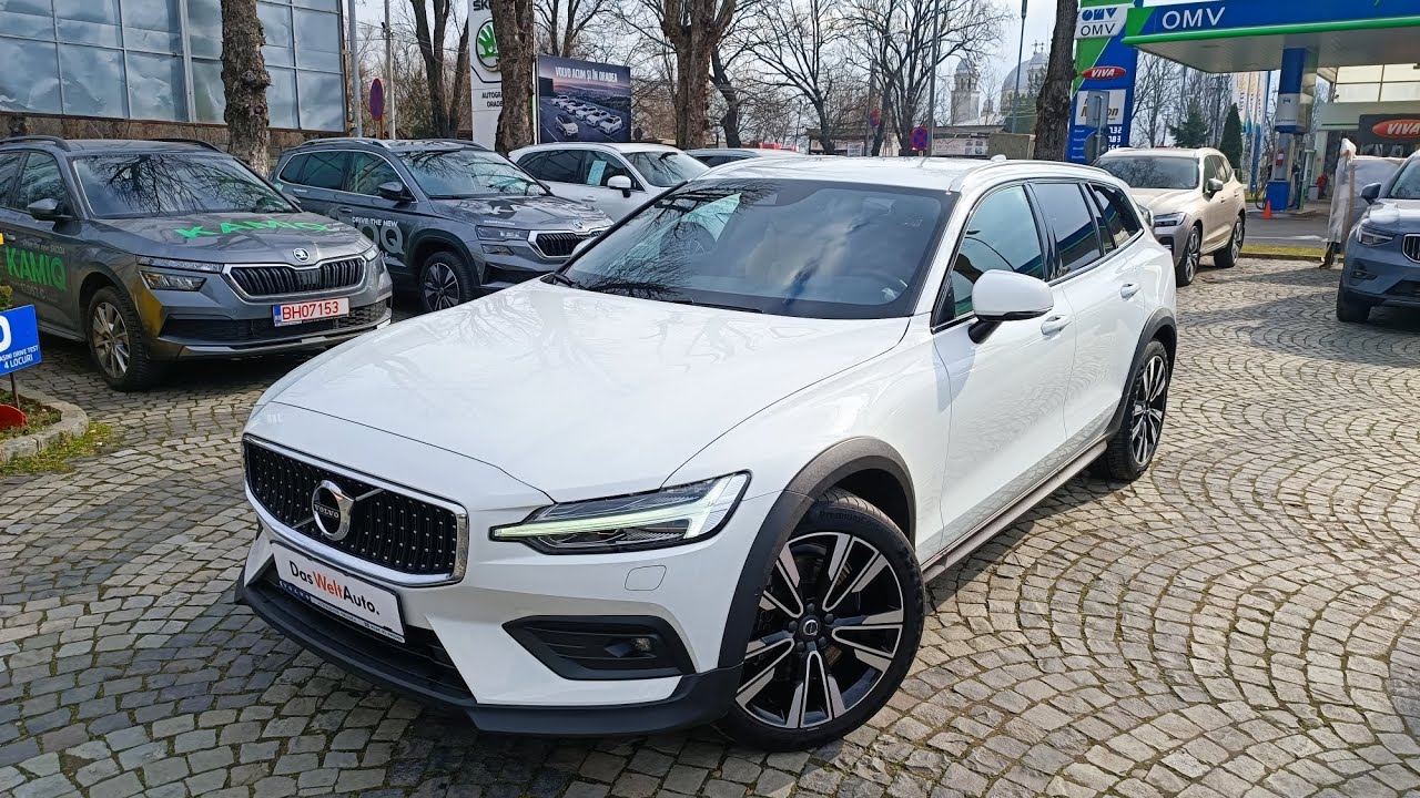VOLVO V60 Cross Coutry D4 190 CP AT8 AWD PRO - YouTube
