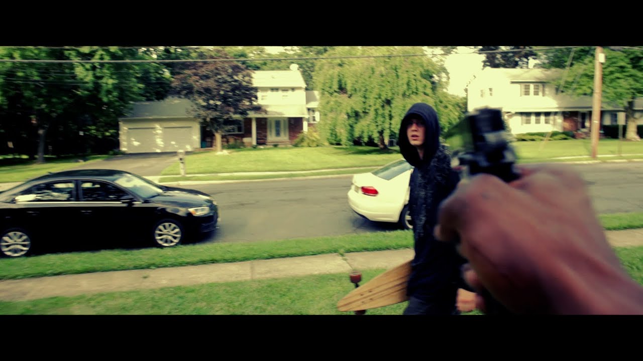 If he were black... ! (Controversial short film) 5 min. 40 sec. - YouTube