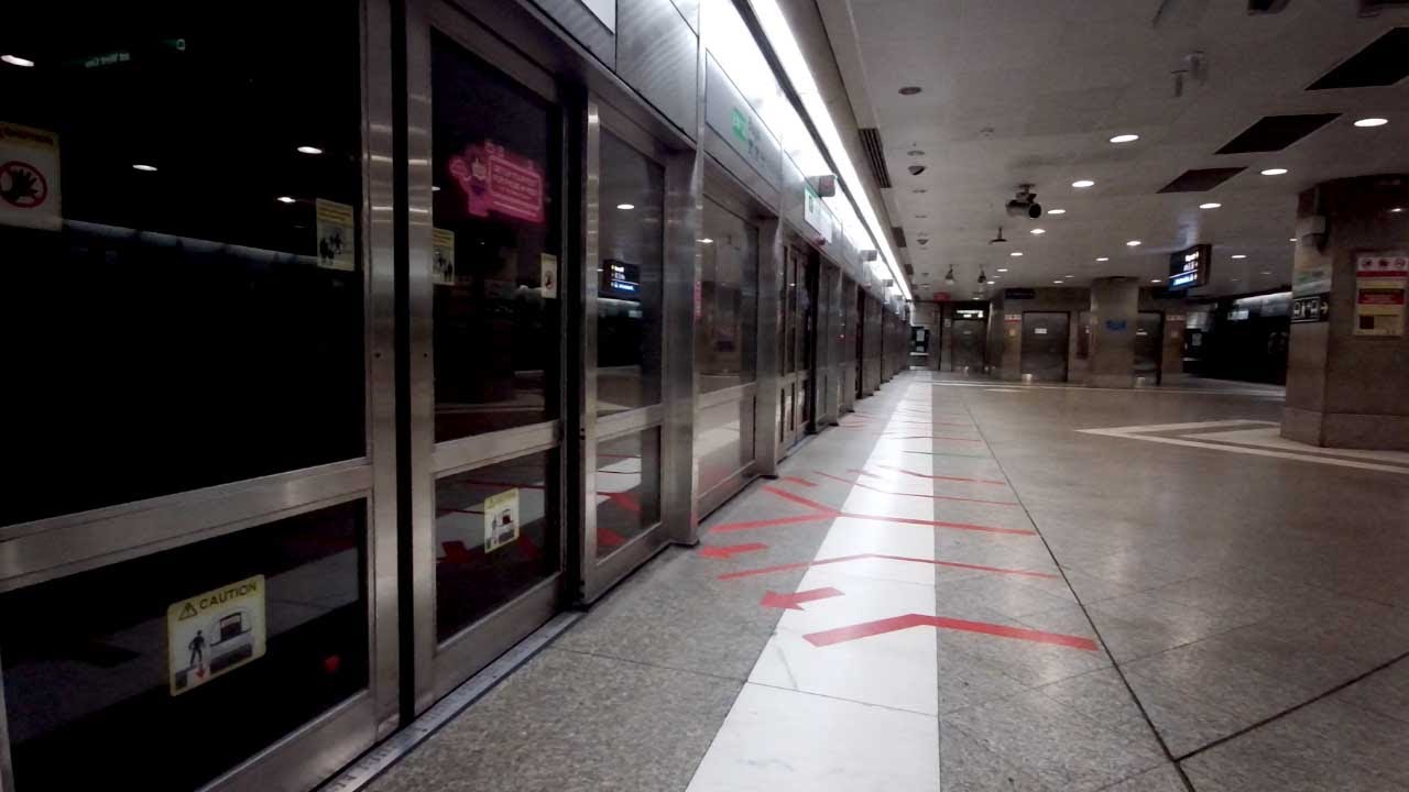 Singapore MRT ride from Bugis to Clementi train station (2 of 2) - YouTube