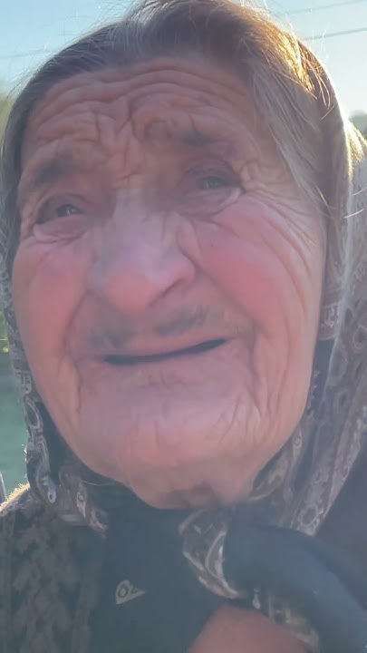 Баба Стоянка НИЩО НЕ ДЪЛЖИШ Youtube