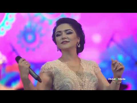 ... 7... 🥀... #Tajikistan #Niginiaamonqulova  👇 #lisanıfarsi برده دل  \