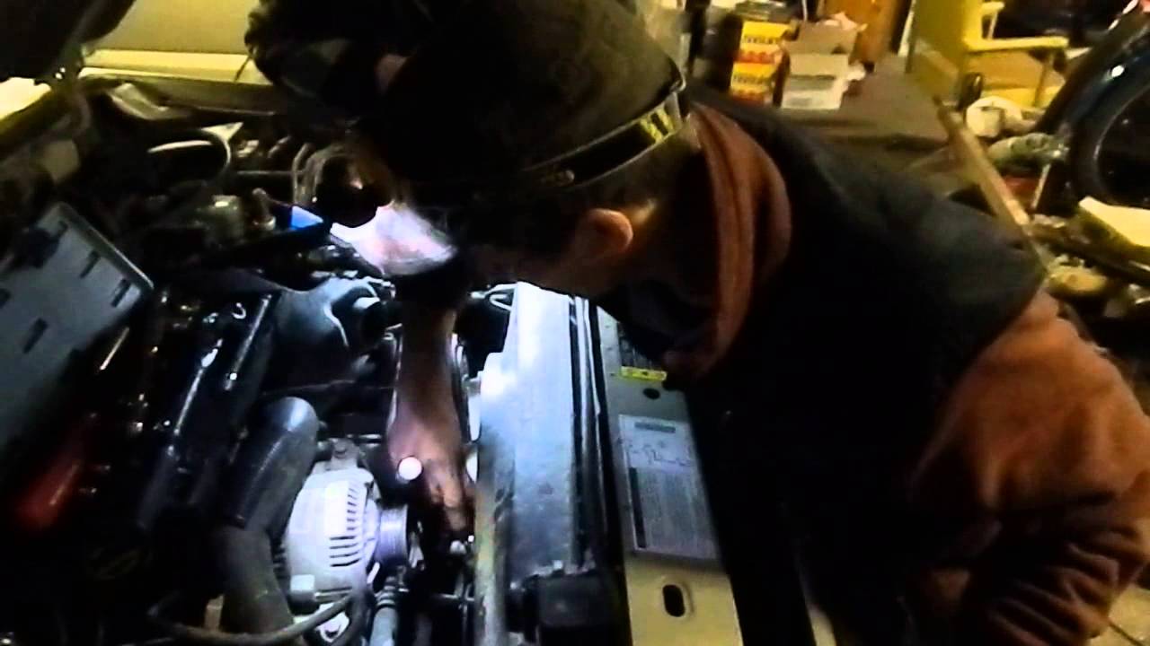 2002 Ford Ranger Fan Removal With Master Mechanic Mitch - YouTube
