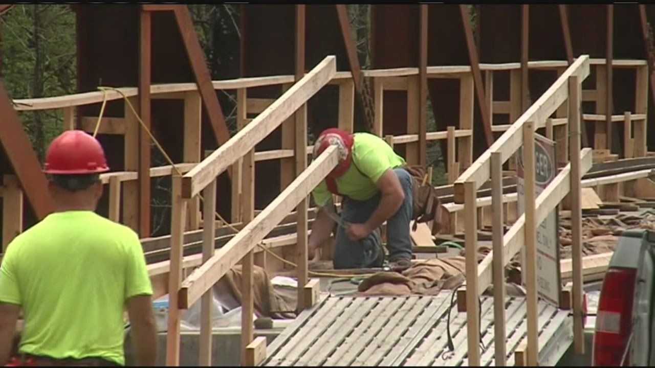 Work continues on the General Pierce Bridge in Montague - YouTube