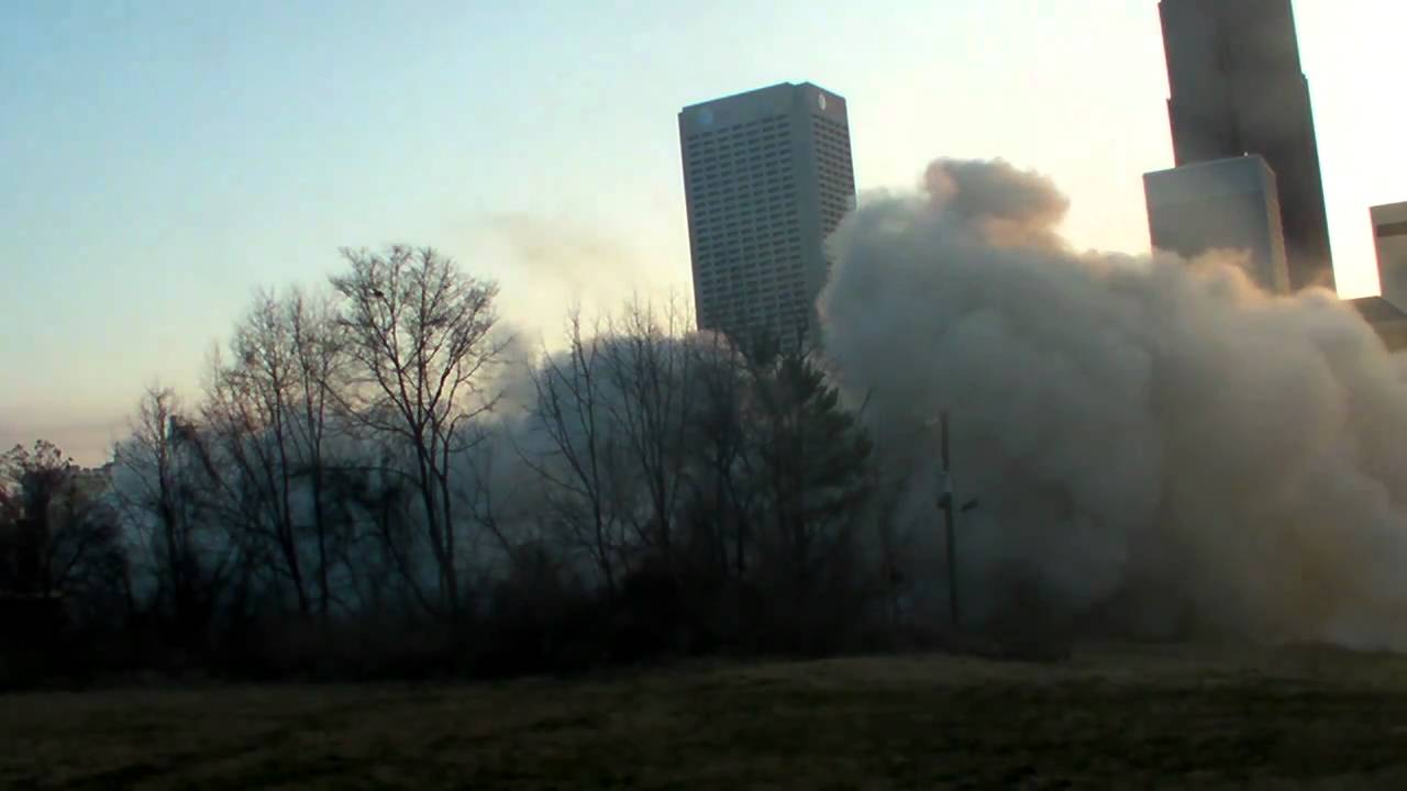 Atlanta Demolition Implosion 2 27 2011.MP4 - YouTube