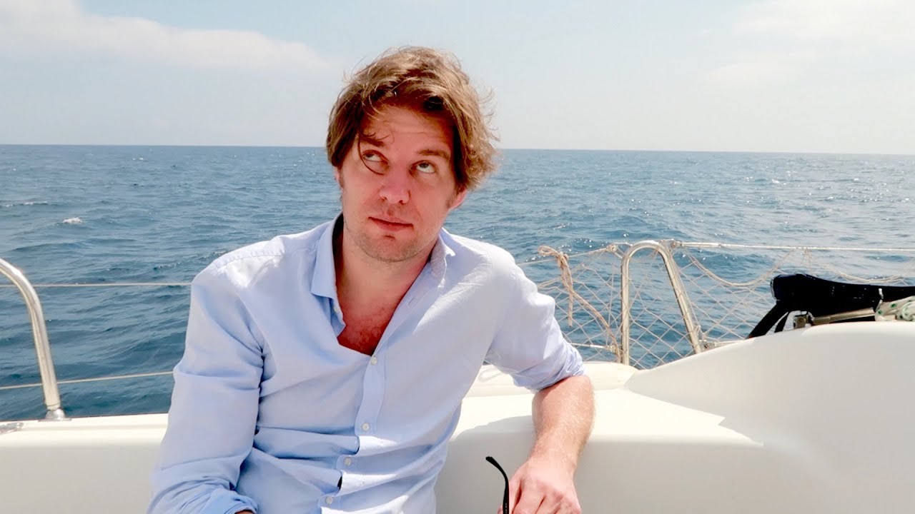 Bram Johnson op een zeilboot - vlog #443 - YouTube